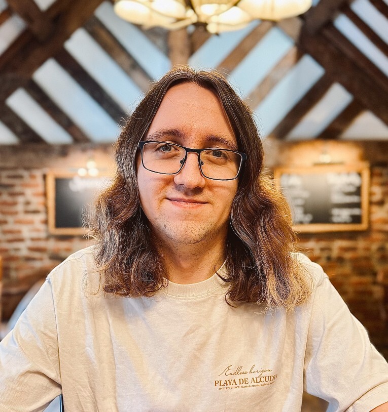 About us | Overton